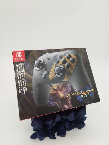 Nintendo Switch Pro Controller - Monster Hunter Rise | GamesMania.bg